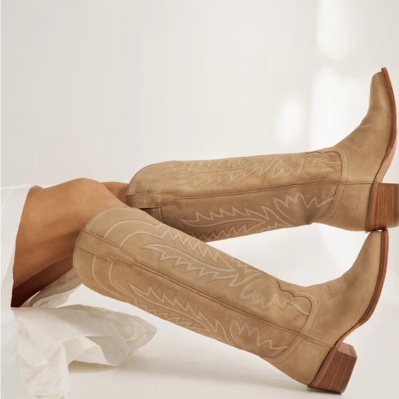 Tecovas | Shoes | New In Box Womens Tecovas The Abby Diftwood Suede ...